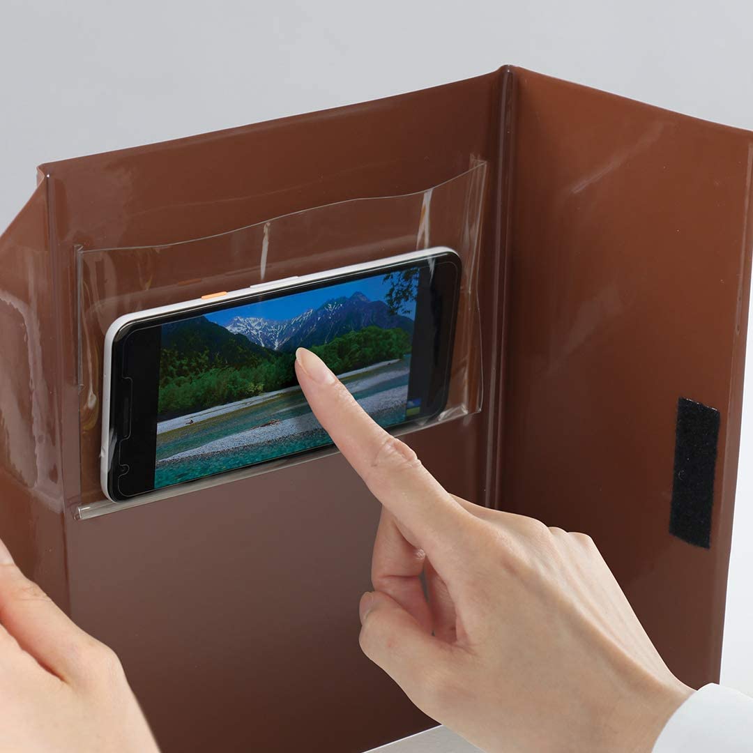 Zyplus's Noodle Wall Blocks Soup Splashes & Lets You Eat Alone In Peace