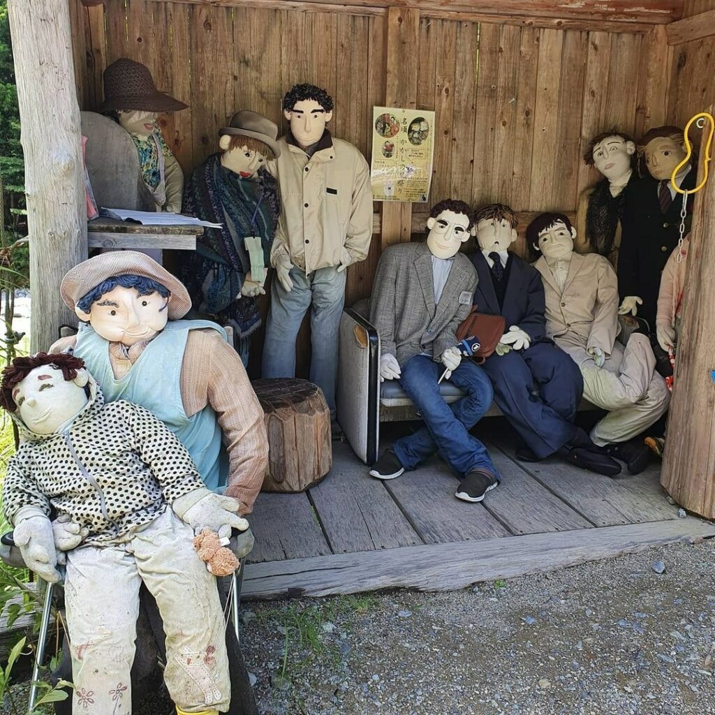 Japanese Scarecrow Village That's Straight Out Of A Horror Movie