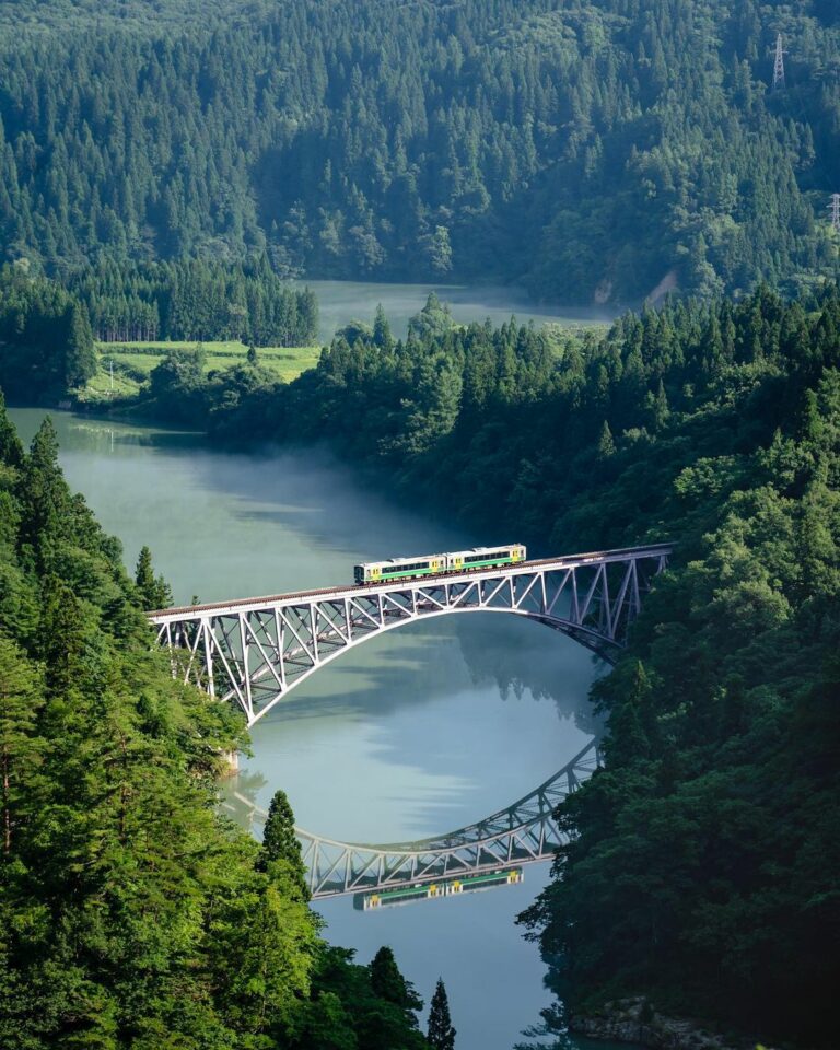 First Tadami River Bridge: Scenic Rail Bridge With Limited Passing Trains First Tadami River Bridge: Scenic Rail Bridge With Limited Passing Trains