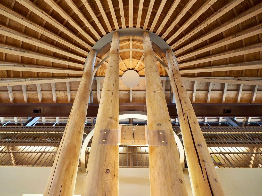 Nakajima Library: Colosseum Inspired Interior Built With Akita Cedar Trees