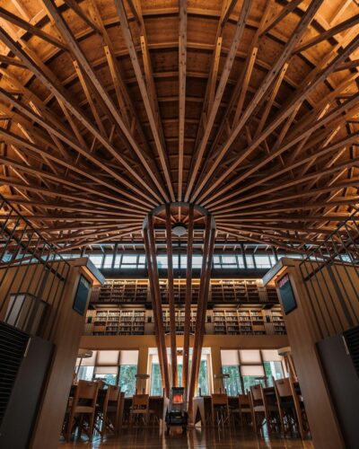 Nakajima Library: Colosseum Inspired Interior Built With Akita Cedar Trees