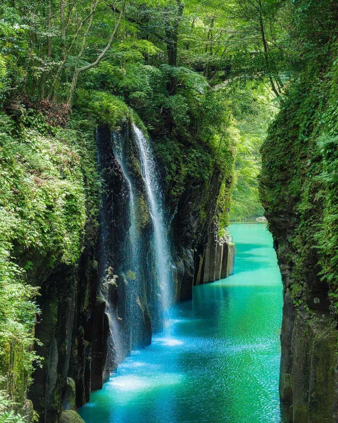 Takachiho Gorge: Valley Where You Can Admire Waterfalls In A Boat