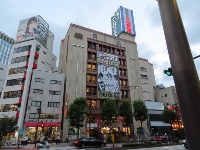 Jimbocho Guide: Vintage Books, Curry Spots & Tokyo’s Literary Haven