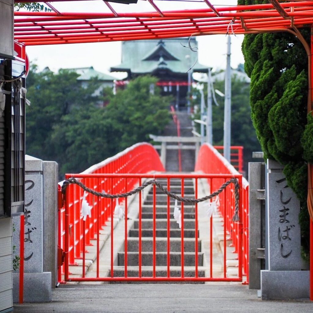 Tsushima Shrine: Mystical Spot In The Sea That’s Open 2 Days A Year
