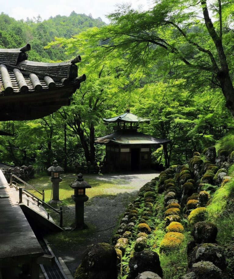 Otagi Nenbutsu-ji: Kyoto Temple With 1,200 Rakan Sculptures