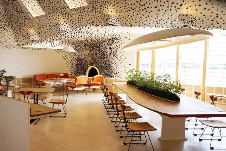 La Collina Omihachiman: Confectionery Store Nested In Mother Nature