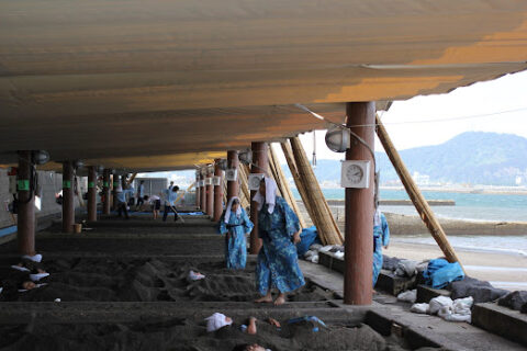 Saraku Sand Bath Hall: Seaside Hot Spring Where You Get Buried In Sand