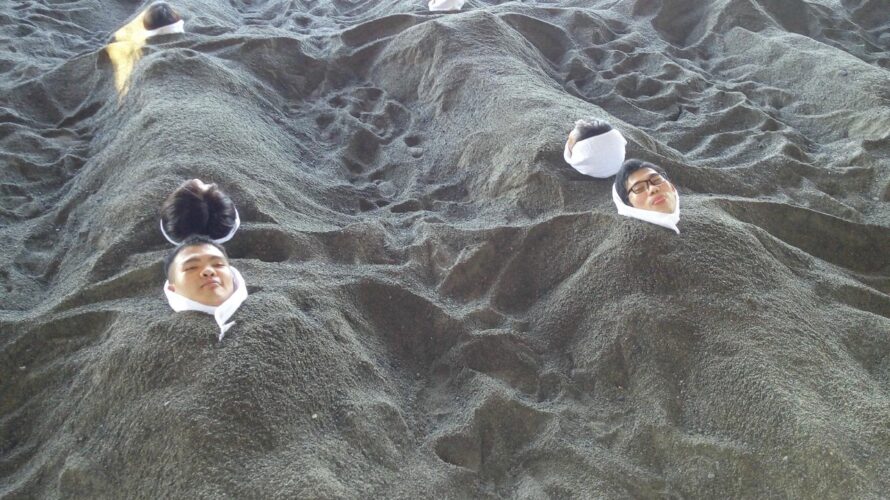 Saraku Sand Bath Hall: Seaside Hot Spring Where You Get Buried In Sand