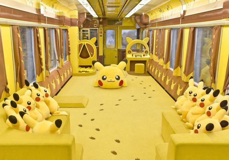 11 Themed Trains In Japan To Ride, Such As Hello Kitty Shinkansen