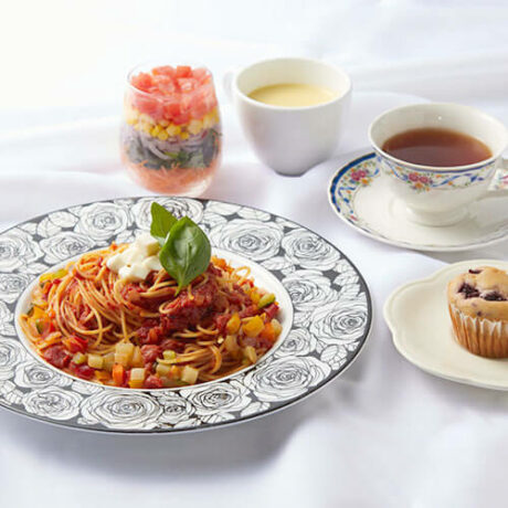 Alice In Fantasy Land: Enjoy Wonderland-Themed Food In This Cafe