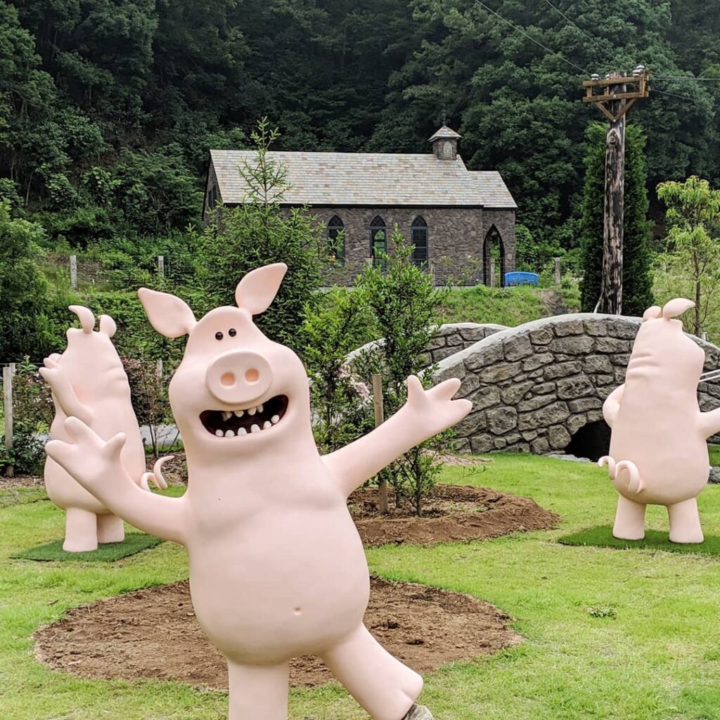 Rosa & Berry Tawada: Fulfil Your Garden Fantasy With Shaun The Sheep